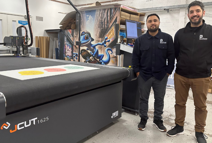 CMYUK supplies Blue Gecko with new JWEI cutter - Digital Printer