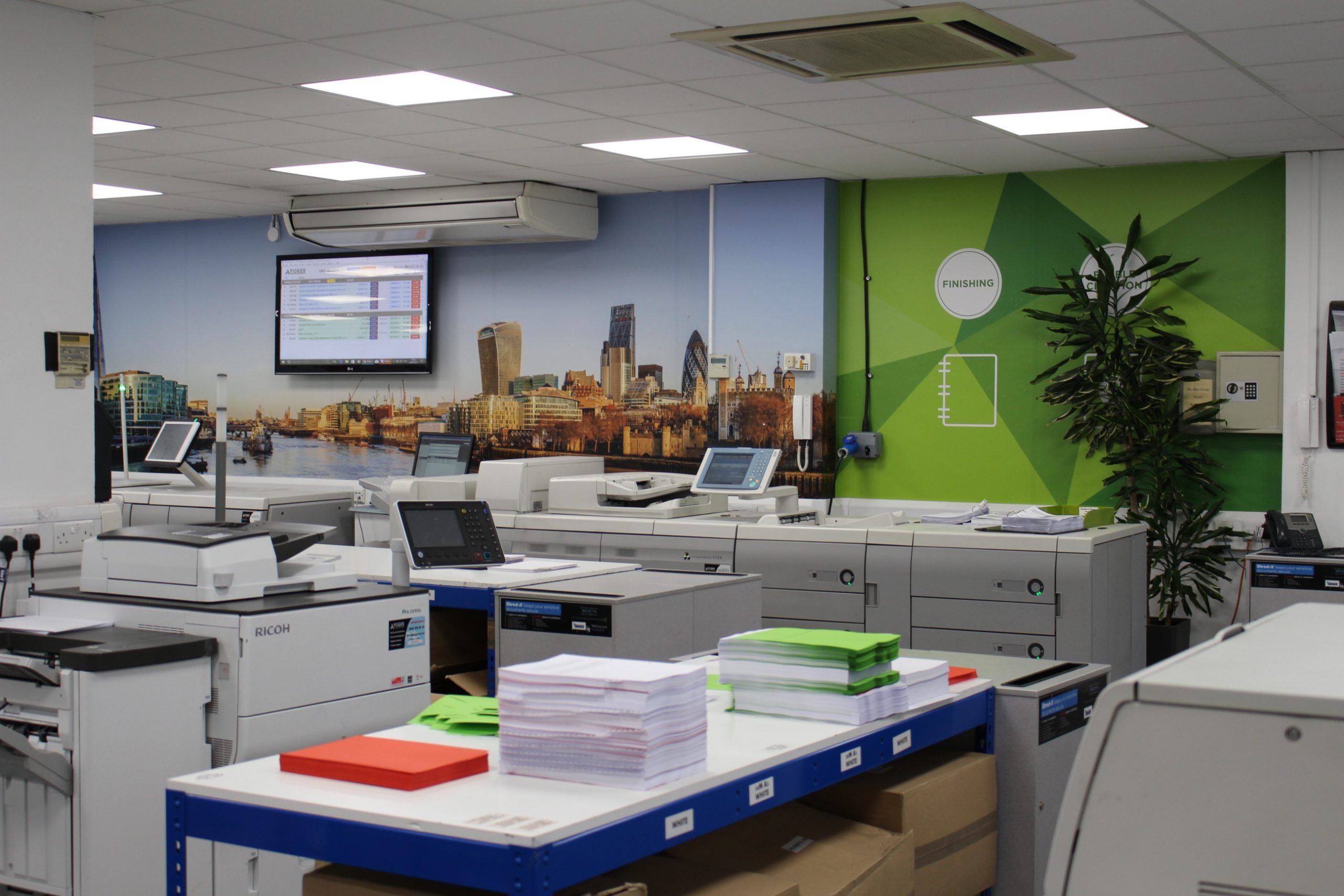 Vpress helps Apogee maintain contact during Covid - Digital Printer