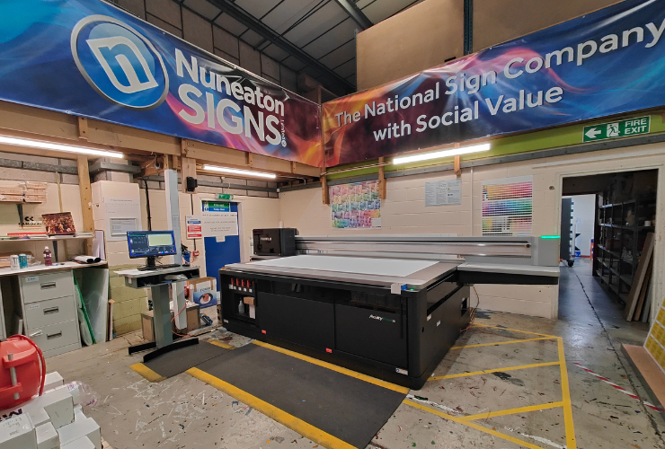 Nuneaton Signs invests in Fujifilm Acuity Prime 30 - Digital Printer